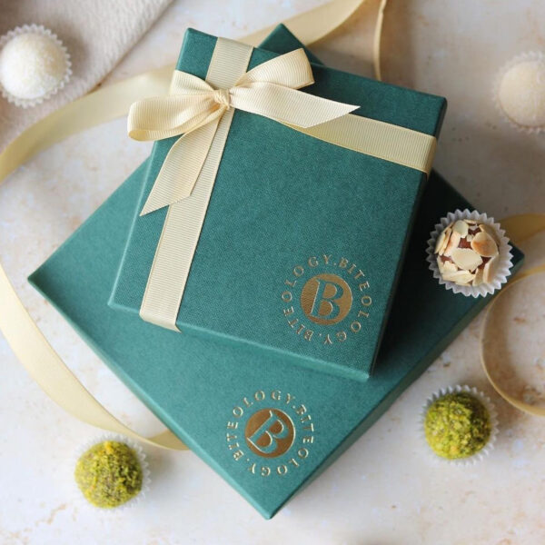 Fold-up Lids - Meridian Speciality Packaging